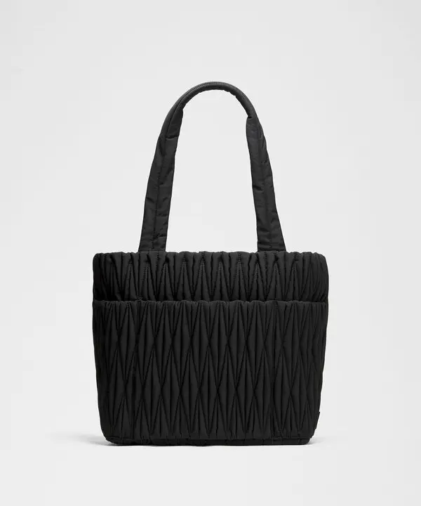 Lululemon Diamond Quilted 14l Tote Bag