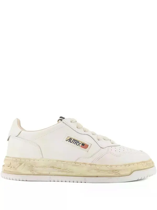 AUTRY Low-top Lace-up Sneakers - White