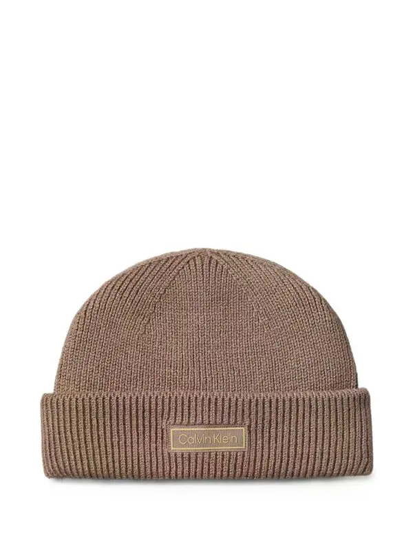 Calvin Klein Ribbed Logo-patch Beanie - Brown