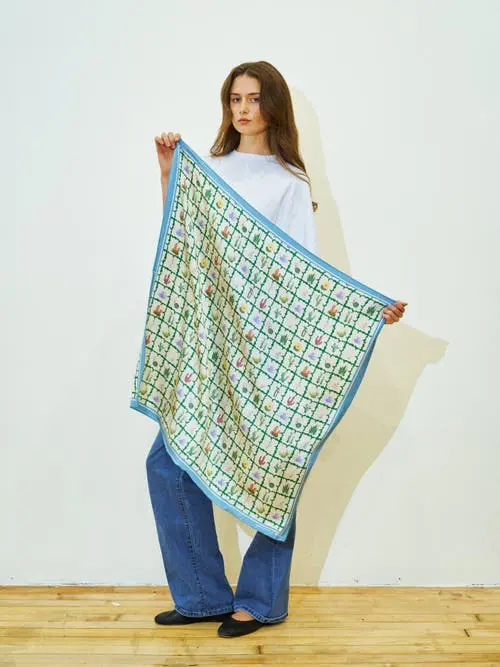 LOST PATTERN X Nybg "oasis Charms" Silk Square Scarf
