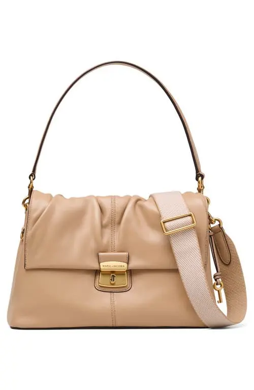 Marc Jacobs The Cristina Messenger Leather Shoulder Bag - Camel