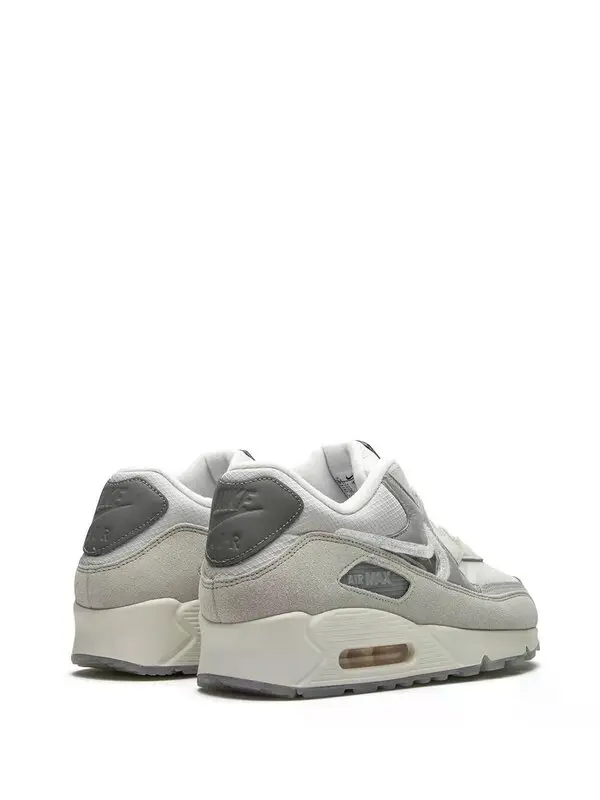 Nike Air Max 90 Sneakers
