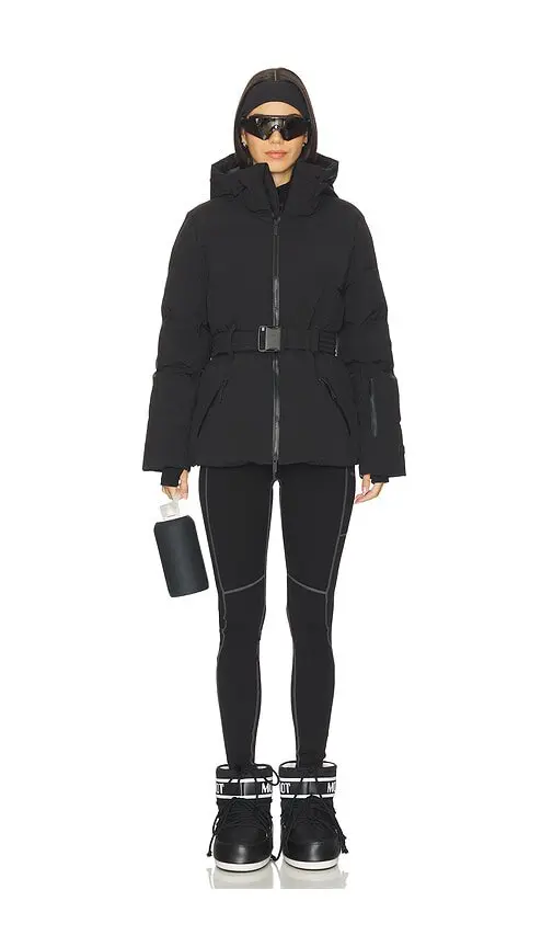 HALFDAYS Fay Top - Black
