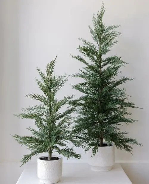 CG HUNTER 24" Artificial Evergreen Cedar Tree Set