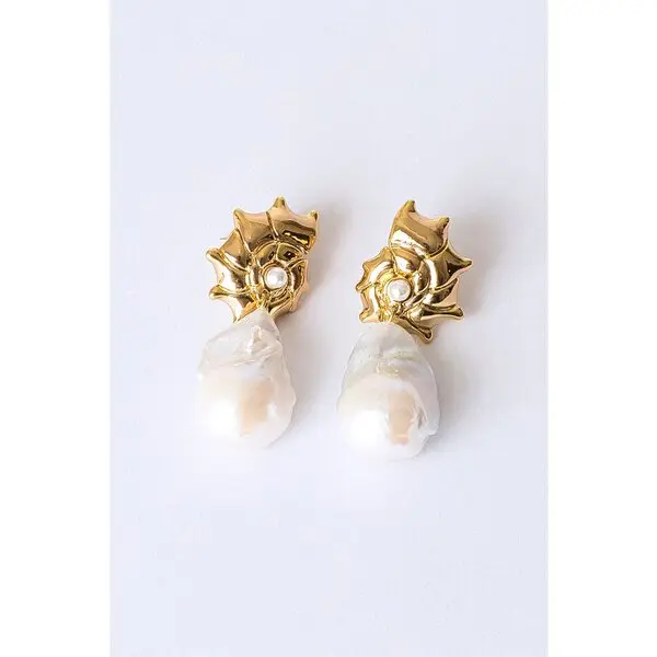 CLASSICHARMS Leah Seashell Baroque Pearl Drop Earrings - Gold