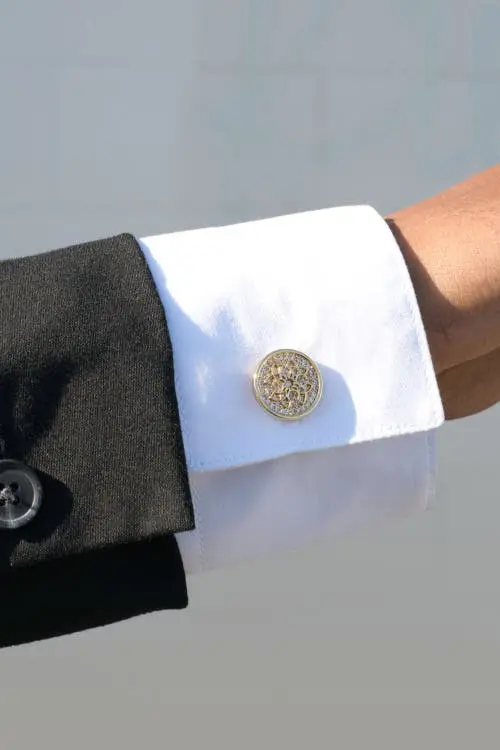 CLASSICHARMS Constantine Regal Round Cufflinks - Gold