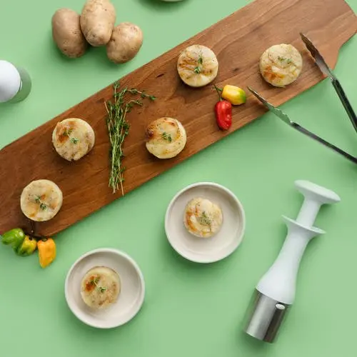 CUISIPRO Scoop And Stack Cylinder Shaped Ice Cream Scoop - White