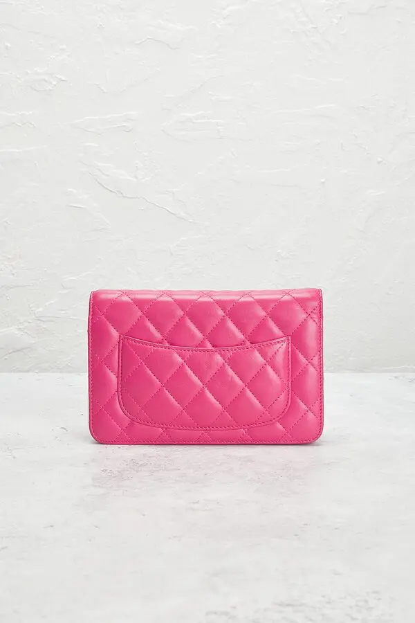 Chanel Lambskin Wallet On Chain - Pink