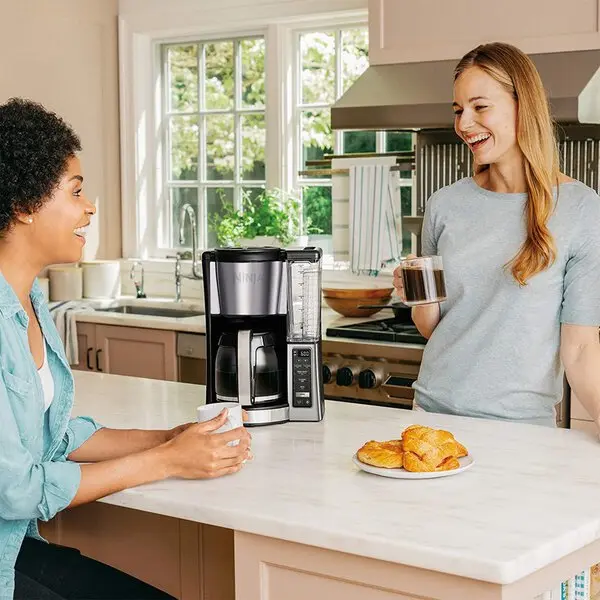 NINJA Ce251 12-cup Programmable Coffee Maker