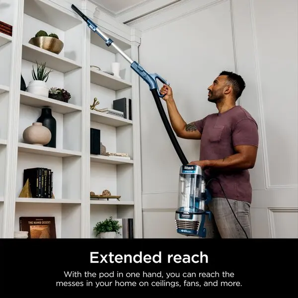SHARK Stratos Upright Vacuum With Duoclean Powerfins