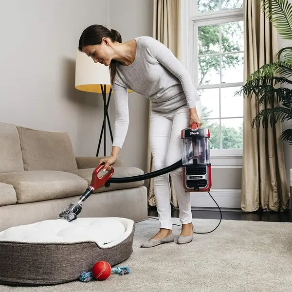 SHARK Zu561 Zero M Upright Vacuum