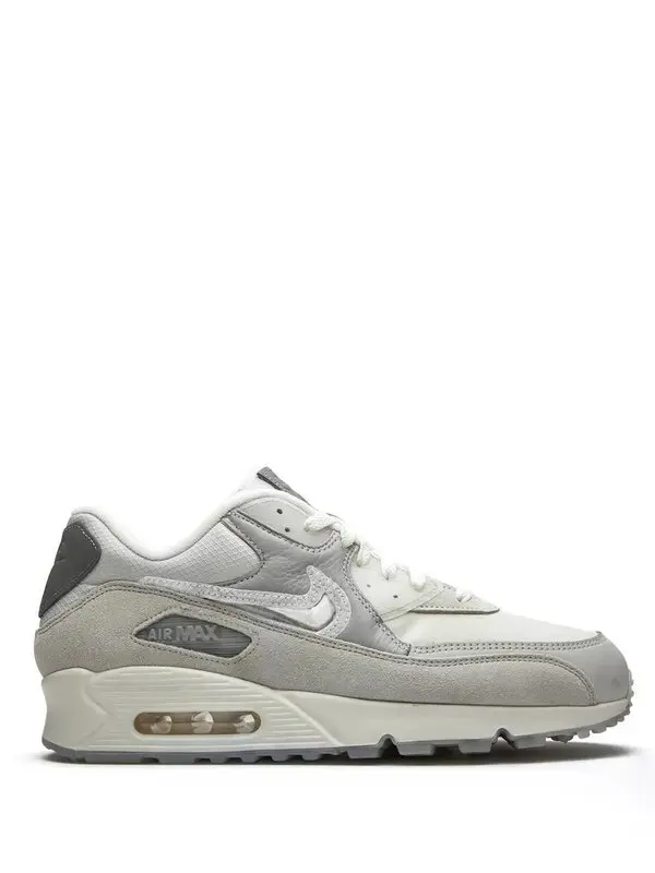 Nike Air Max 90 Sneakers