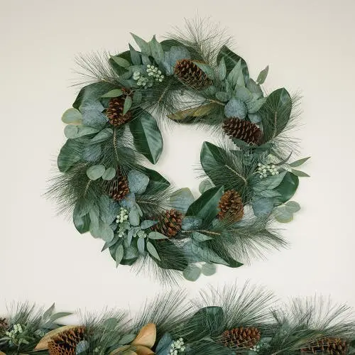 CG HUNTER 28 Inch Magnolia, Eucalyptus, Pinecone