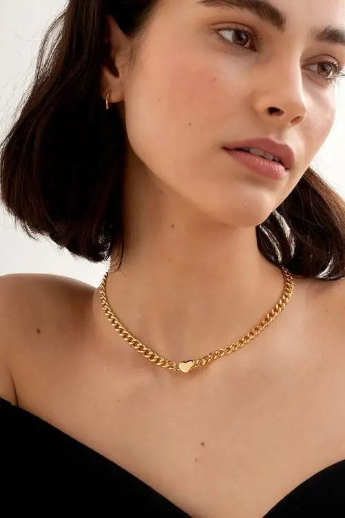 KATIE LOXTON Allure Waterproof Heart Chain Necklace