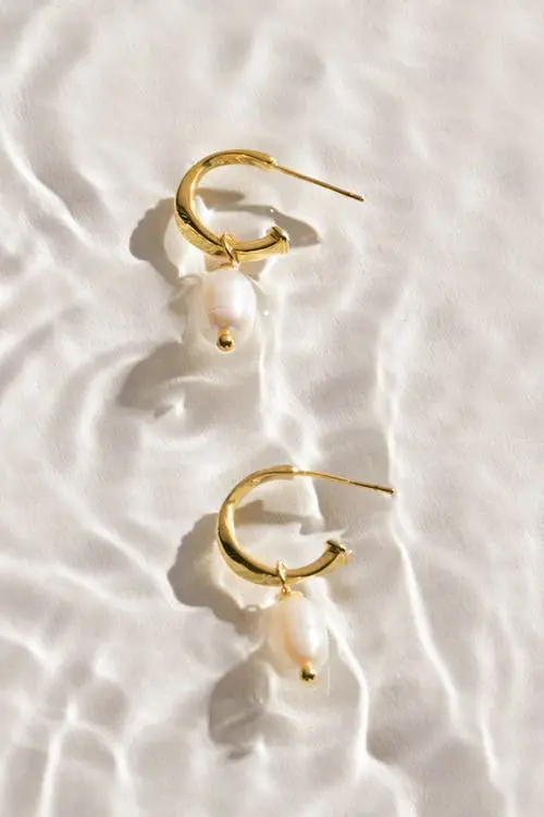 KATIE LOXTON Pearl Lustre Hoop Earrings