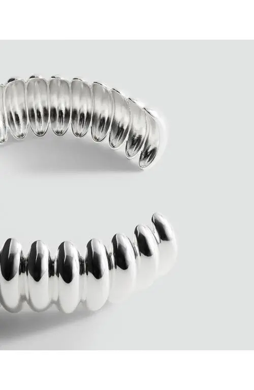 Mango Ridge Embossed Choker Necklace