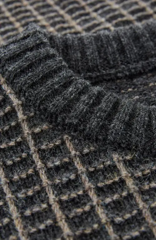 CELTIC & CO. Contrasting Stitch Wool Sweater