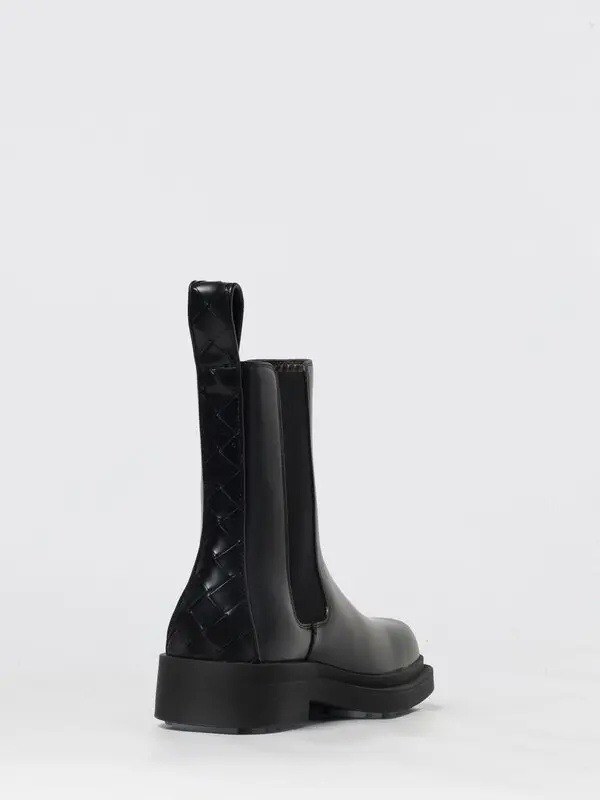 Bottega Veneta Leather Chelsea Boots - Black