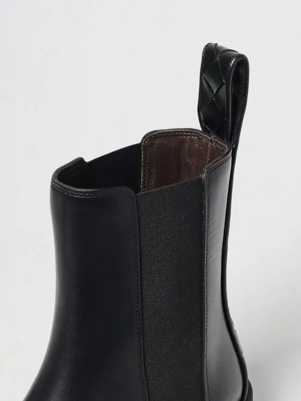 Bottega Veneta Leather Chelsea Boots - Black