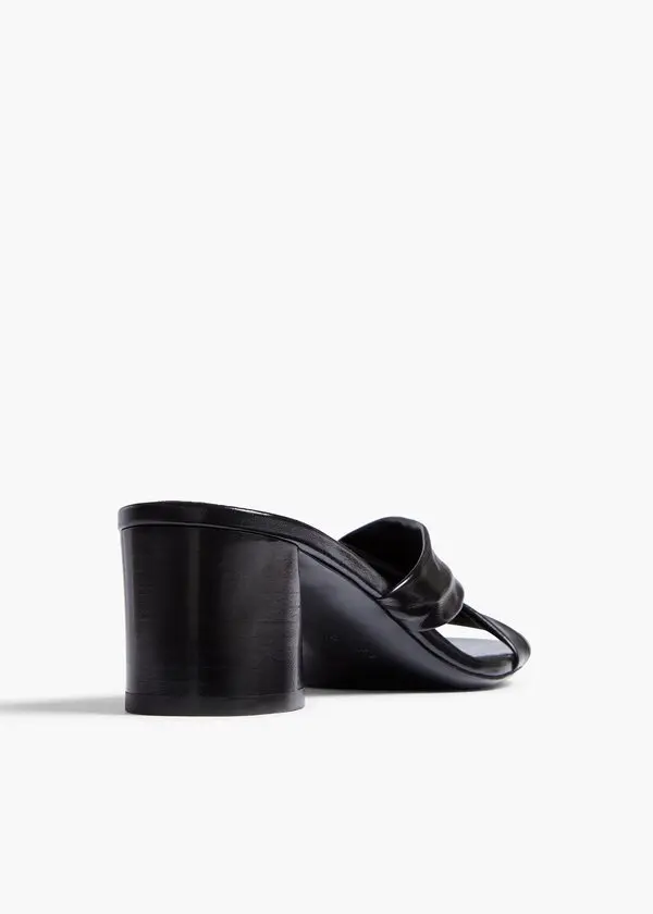 Khaite Liria Leather Sandals - Black