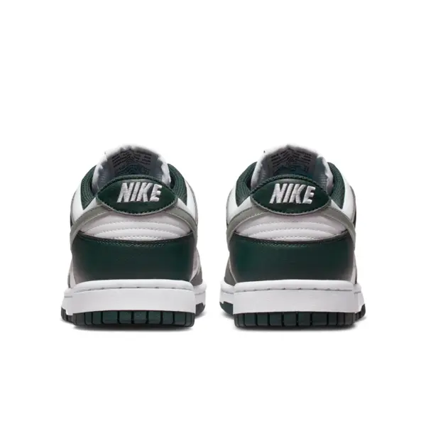 Nike Dunk Low Sneakers - Green