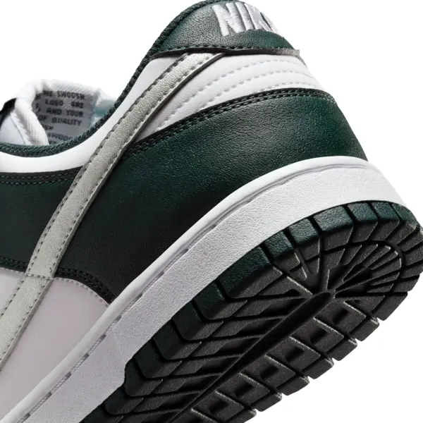 Nike Dunk Low Sneakers - Green