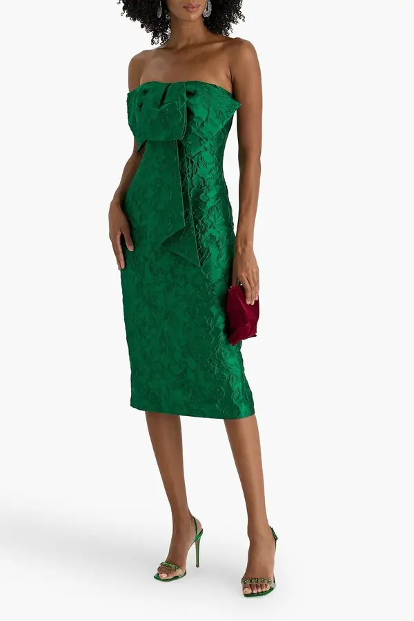 green emerald velvet dress Badgley Mischka V-Neckline Puffed Sleeves Beaded Shoulders Cinched Bel –  Curated Brands main image 1