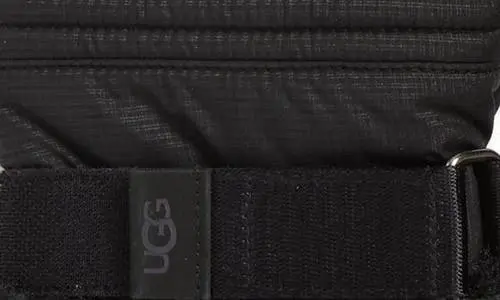 UGG Quilted Gloves With Fleece Trim