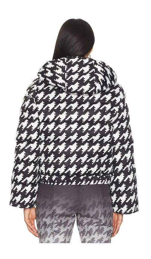 Perfect Moment Polar Flare Ski Jacket Iii - Black