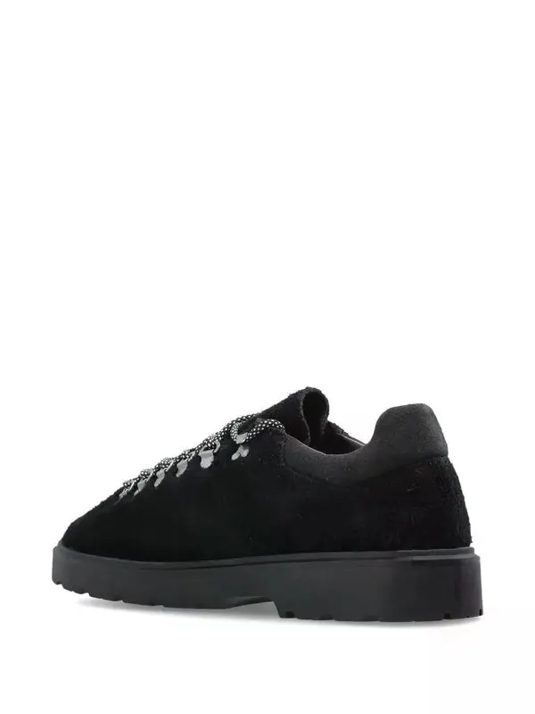 Lacoste Baseshot Logo Lace-up Sneakers