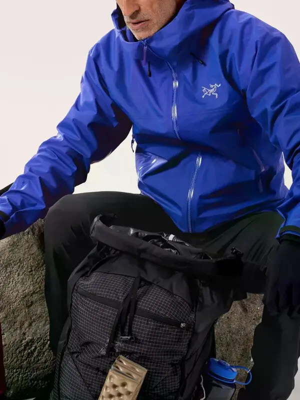 Arc'teryx Beta Sl Zip-up Hooded Jacket - Blue