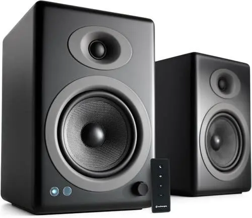 AUDIOENGINE A5+ Classic Powered Bookshelf Speakers - Black