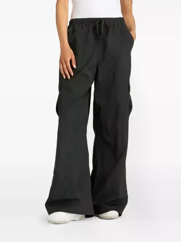 NEW BALANCE Crinkle Woven Cargo Pants