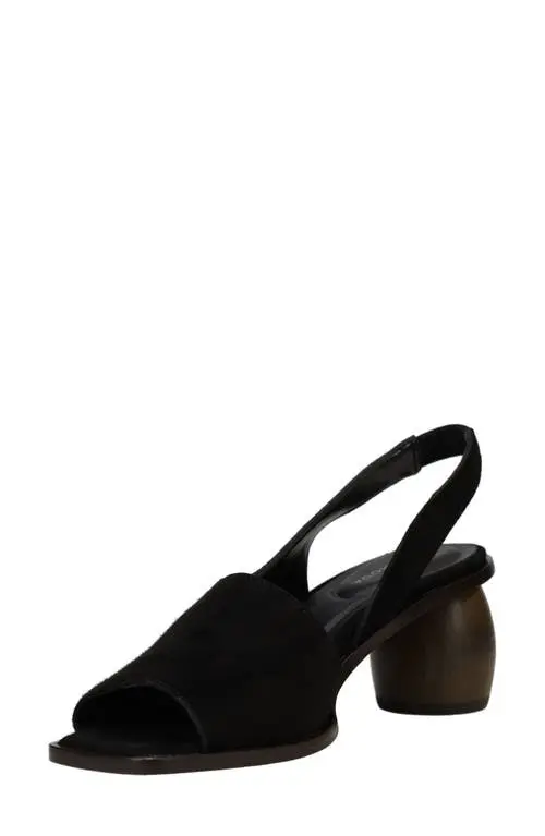 Pelle Moda Leevi Slingback Sandal - Black