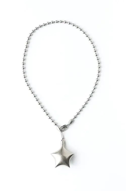 67JEWELRY Puffed Star Chain Necklace