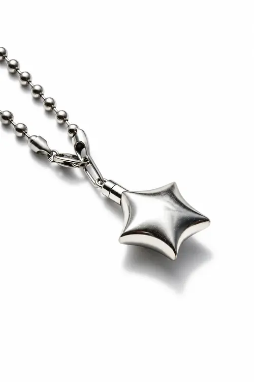 67JEWELRY Puffed Star Chain Necklace