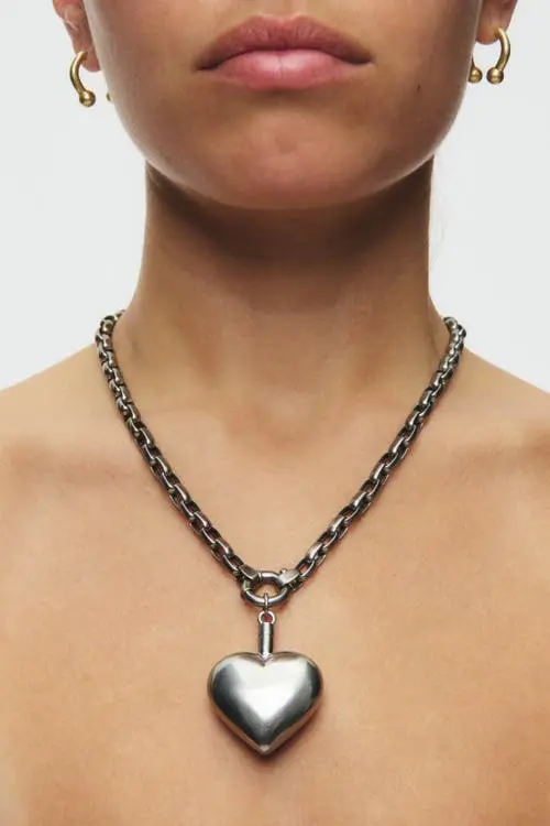67JEWELRY Puffed Heart Paperclip Necklace