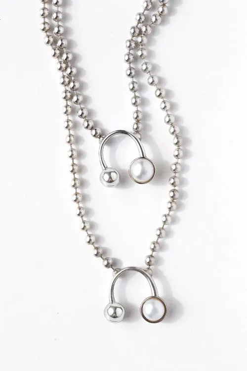 67JEWELRY Pearl Necklace - Silver