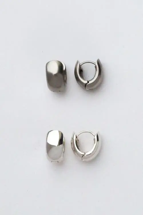 67JEWELRY Mini Puffs Hoop Earrings - Matte Silver
