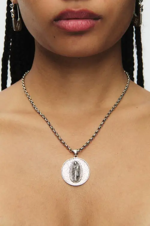 67JEWELRY Virgin Mary Pendant Necklace