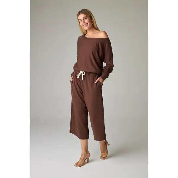 EAVOLU Baikal Eco-luxe Fleece Crop Pant - Earth Brown