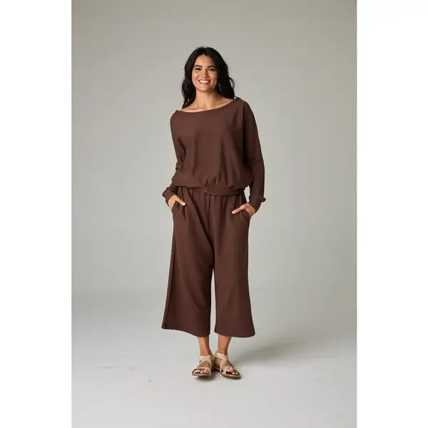 EAVOLU Baikal Eco-luxe Fleece Crop Pant - Earth Brown