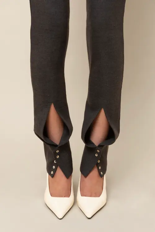 CONTESSA MILLS Cora Slim-fitted Twill Trousers