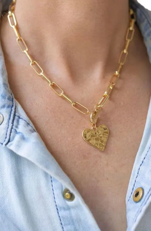 ERIN MCDERMOTT JEWELRY Hammered Heart Toggle Necklace