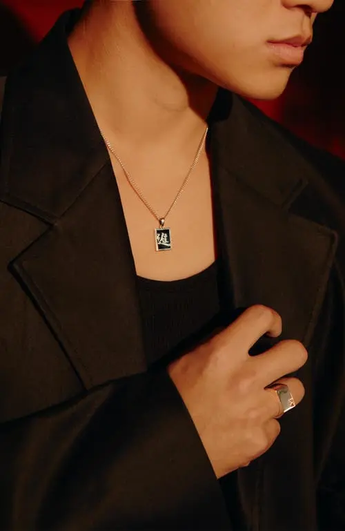 LOUPN Ascend Pendant Necklace