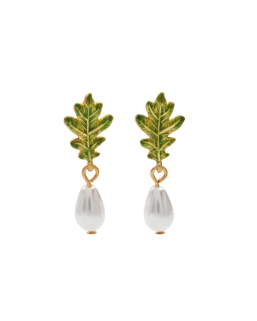 FABLE ENGLAND Oak Leaf Pearl Drop Earrings - Gold