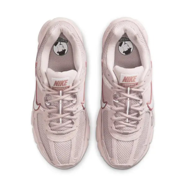 Nike Zoom Vomero Sneakers With Reflective Accents