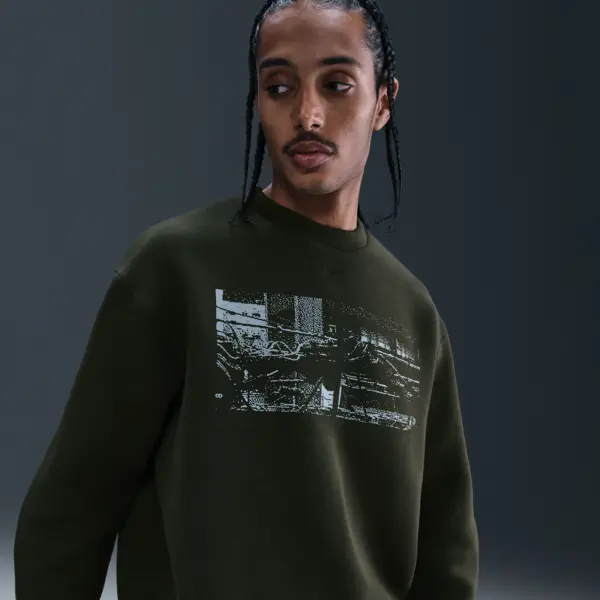 Nike Tech Fleece Crew With Reflective Accents