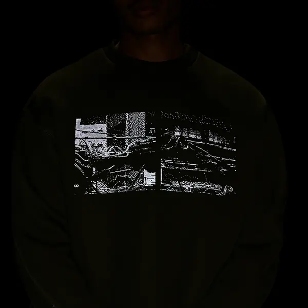 Nike Tech Fleece Crew With Reflective Accents
