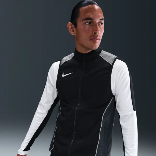 Nike Strike+ Repel Soccer Vest
